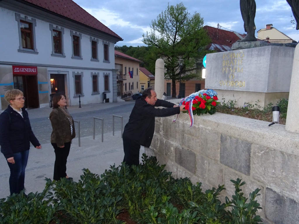 PVD Sever Dolenjska in Bela krajina - 26.04.2022 SLOVESNOST OB DBEVU UPORA PŠROTI OKUPATORJU PRI ...